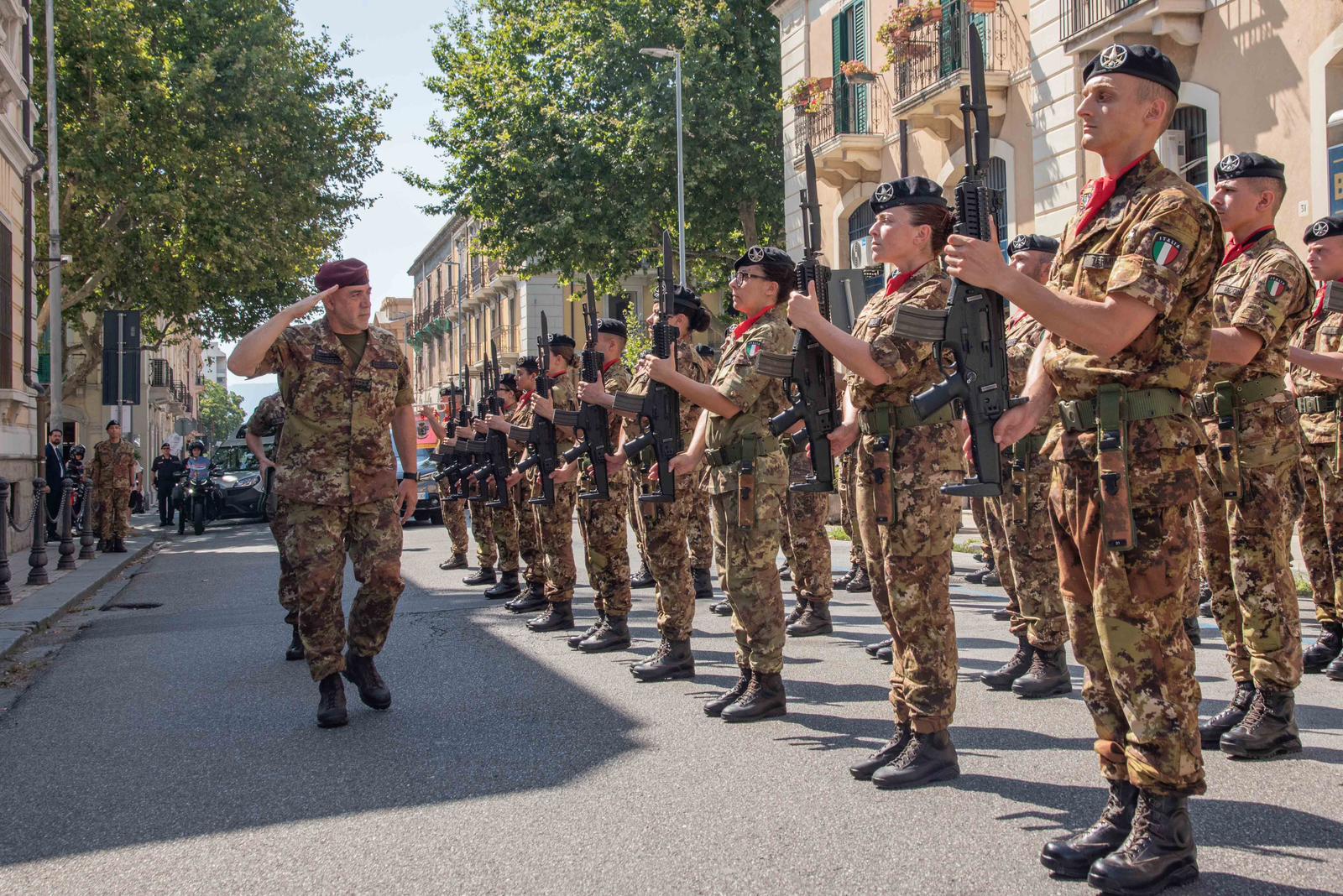 Visita alla Brigata “Aosta” del Capo di Stato Maggiore dell’Esercito: focus su reparti ...